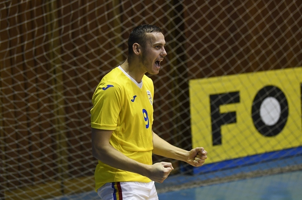 Hadnagy mesternégyesével vette első akadályát a futsal válogatott